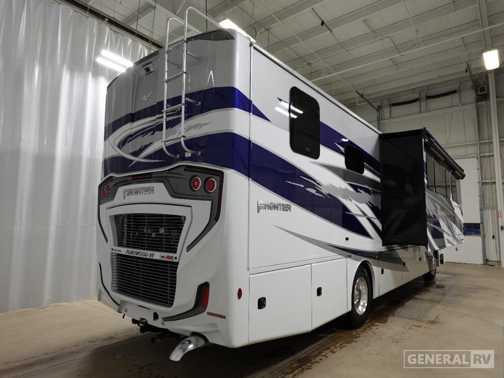 New 2026 Fleetwood Frontier 37S for sale in Dover, FL