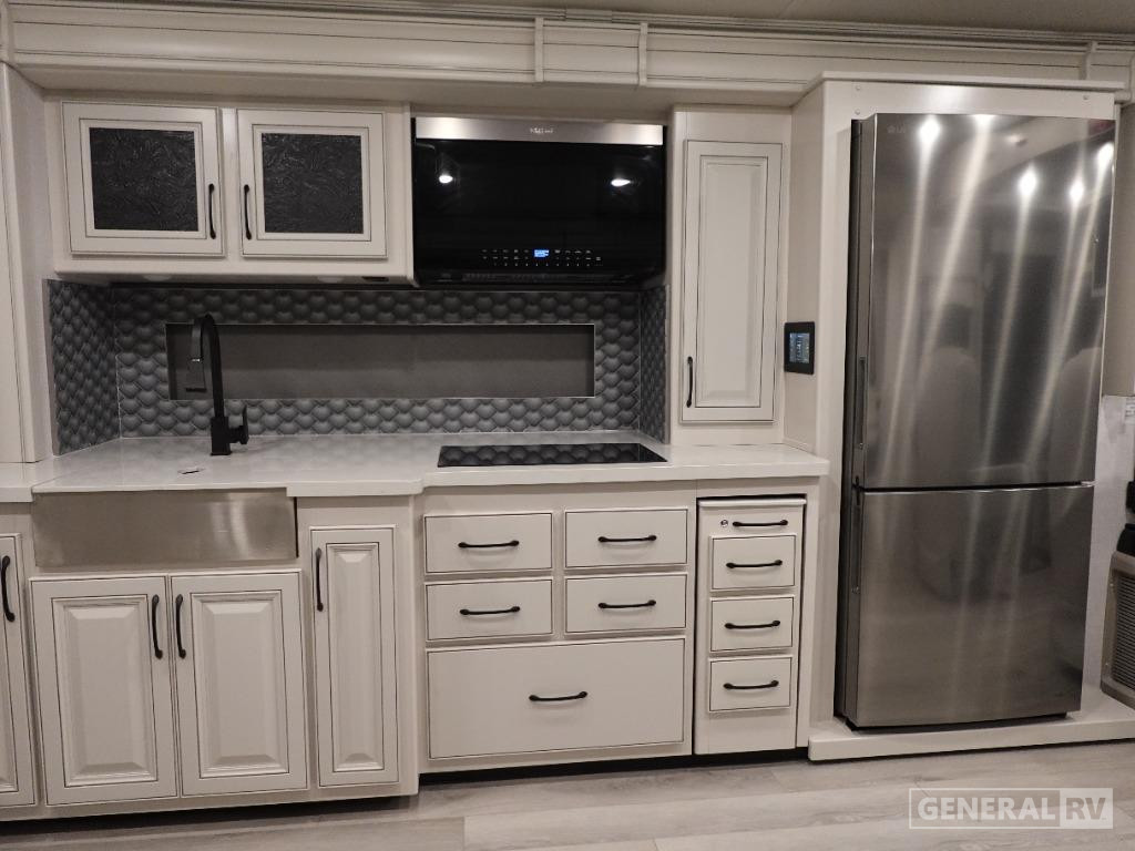 New 2026 Fleetwood Frontier 37S for sale in Dover, FL