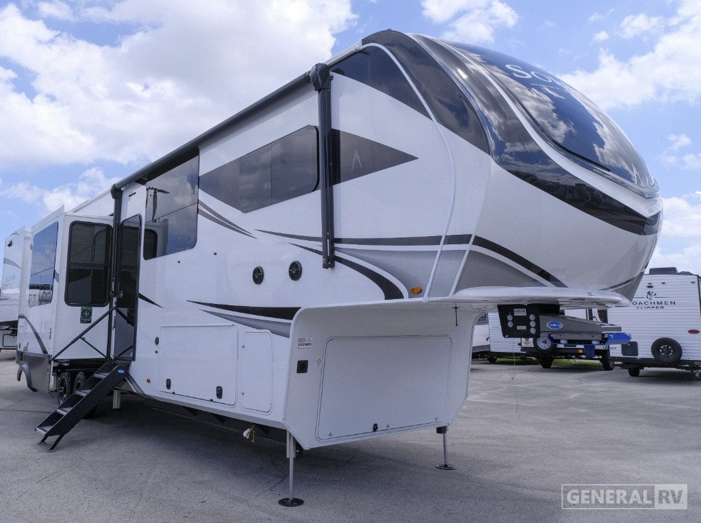 New 2025 Grand Design Solitude 390RK Fifth Wheel at General RV | Fort ...