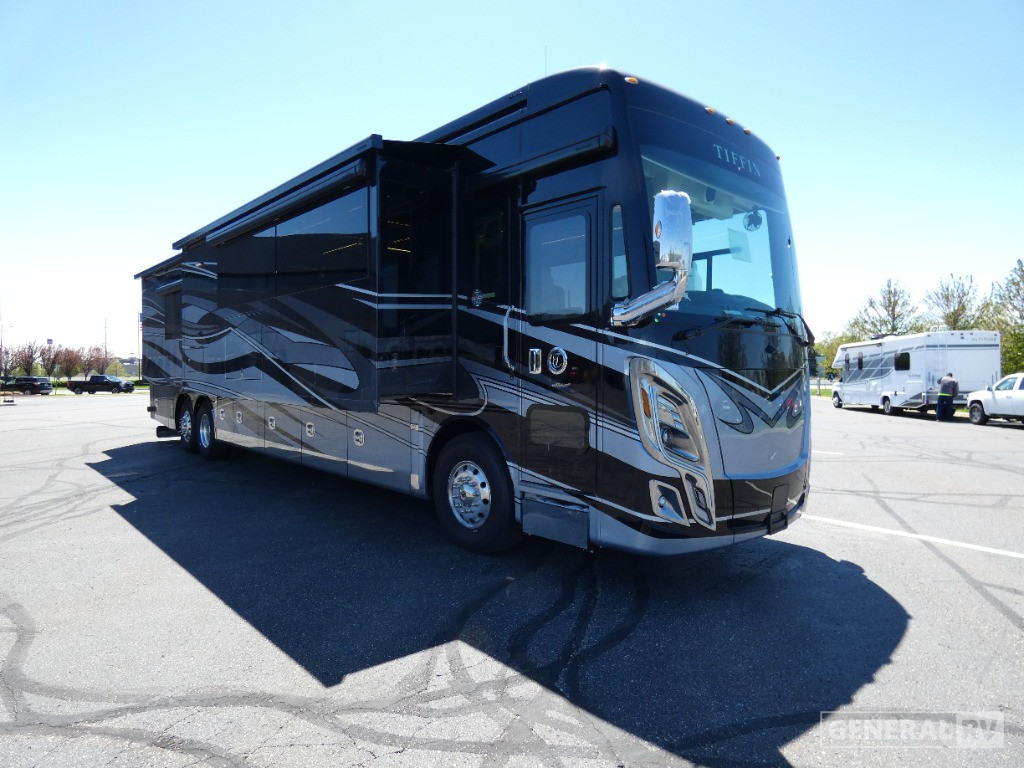 New 2025 Tiffin Motorhomes Zephyr 45 PZ for sale in Wixom, MI