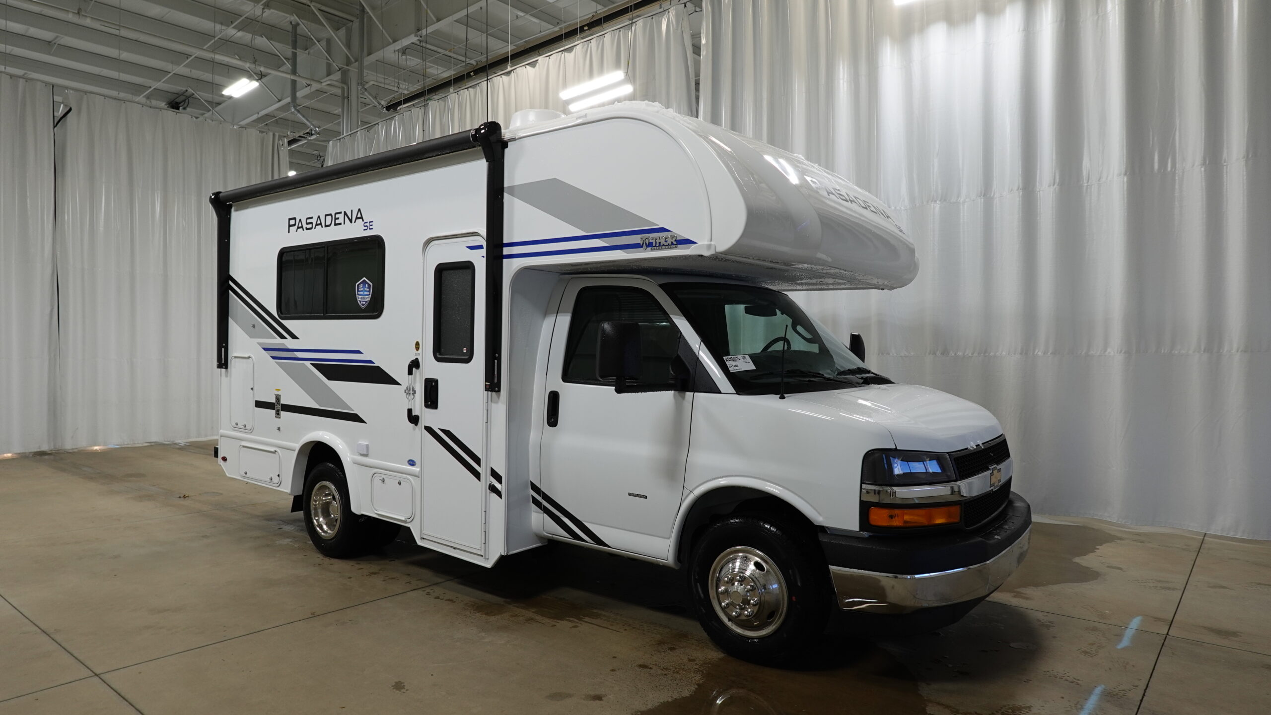 New 2026 Thor Motor Coach Pasadena SE SX19 Chevy Motor Home Class C at ...