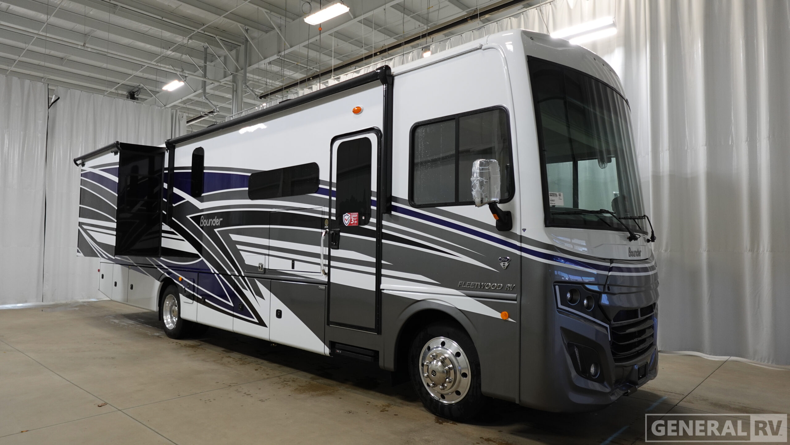New 2026 Fleetwood Bounder 35K Motor Home Class A at General RV | Wixom ...