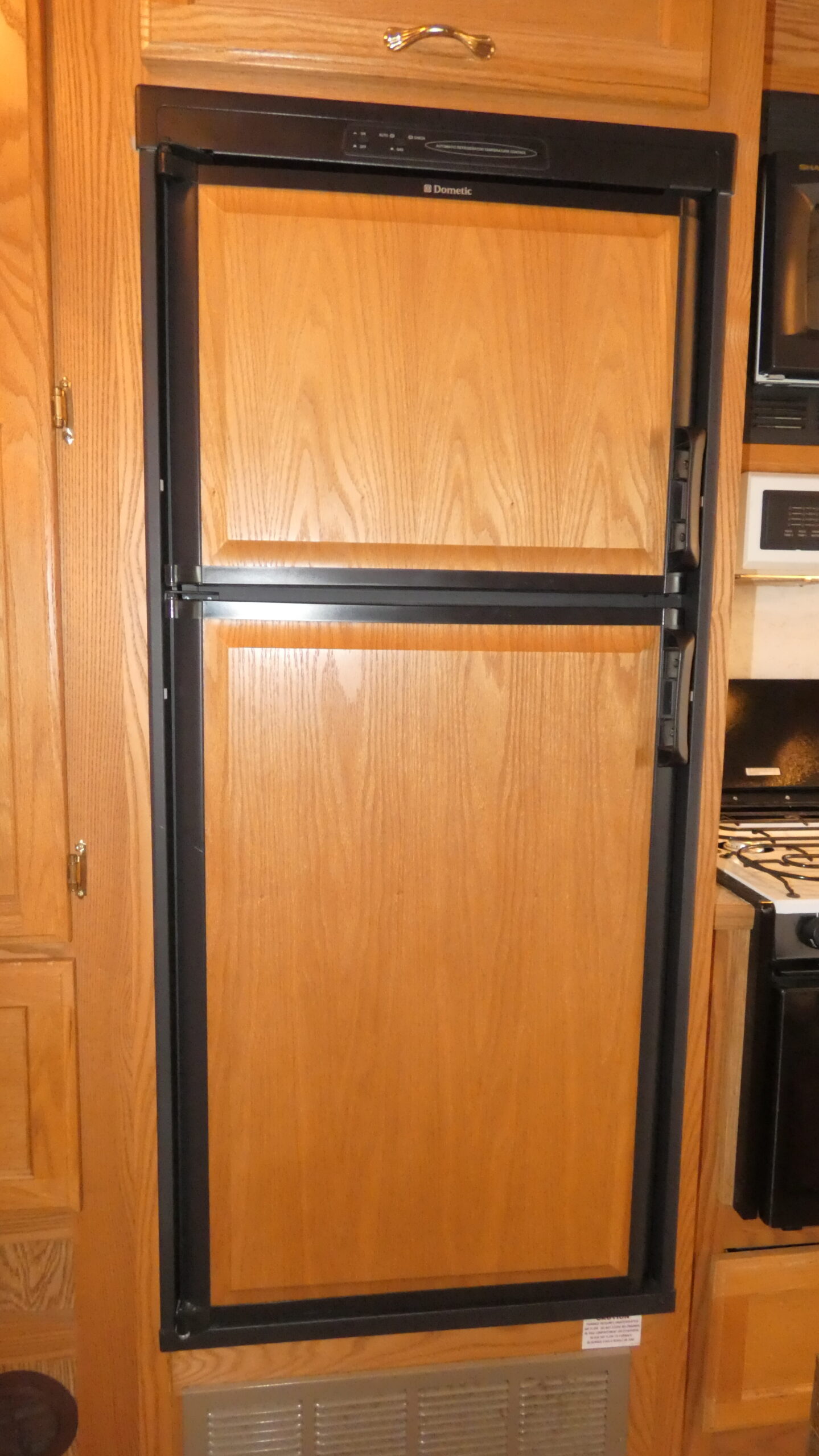 Used 2002 Gulf Stream CAVALIER 8314 for sale in Clarkston, MI