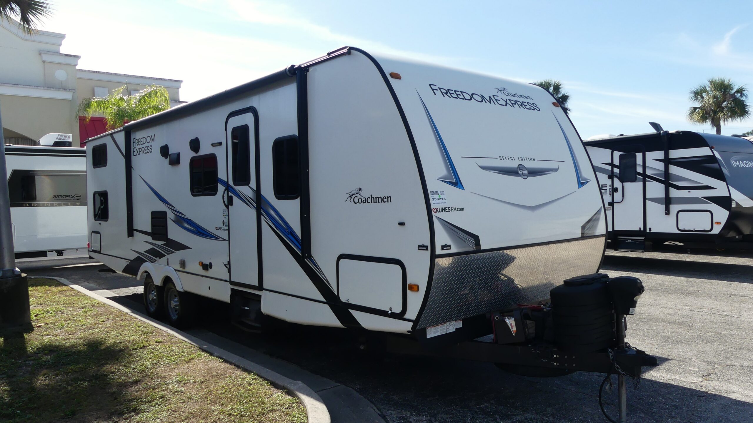 Used 2021 Coachmen Freedom Express Select 29SE for sale in Fort Myers, FL